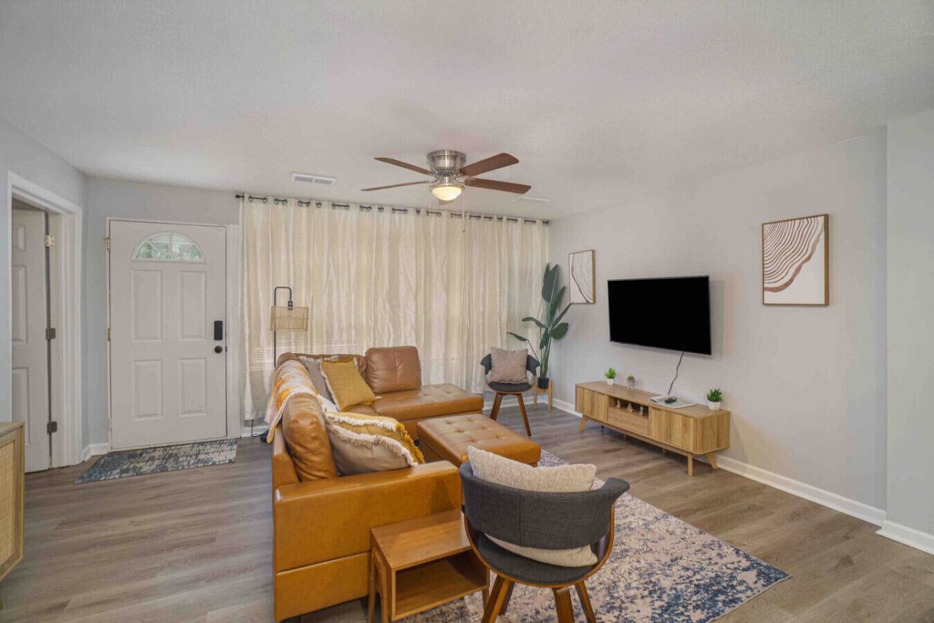 Fire Pit + Backyard Family Friendly - Kansas City, KS