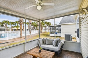 Casa, 3 quartos, acesso à piscina | Terraço/pátio