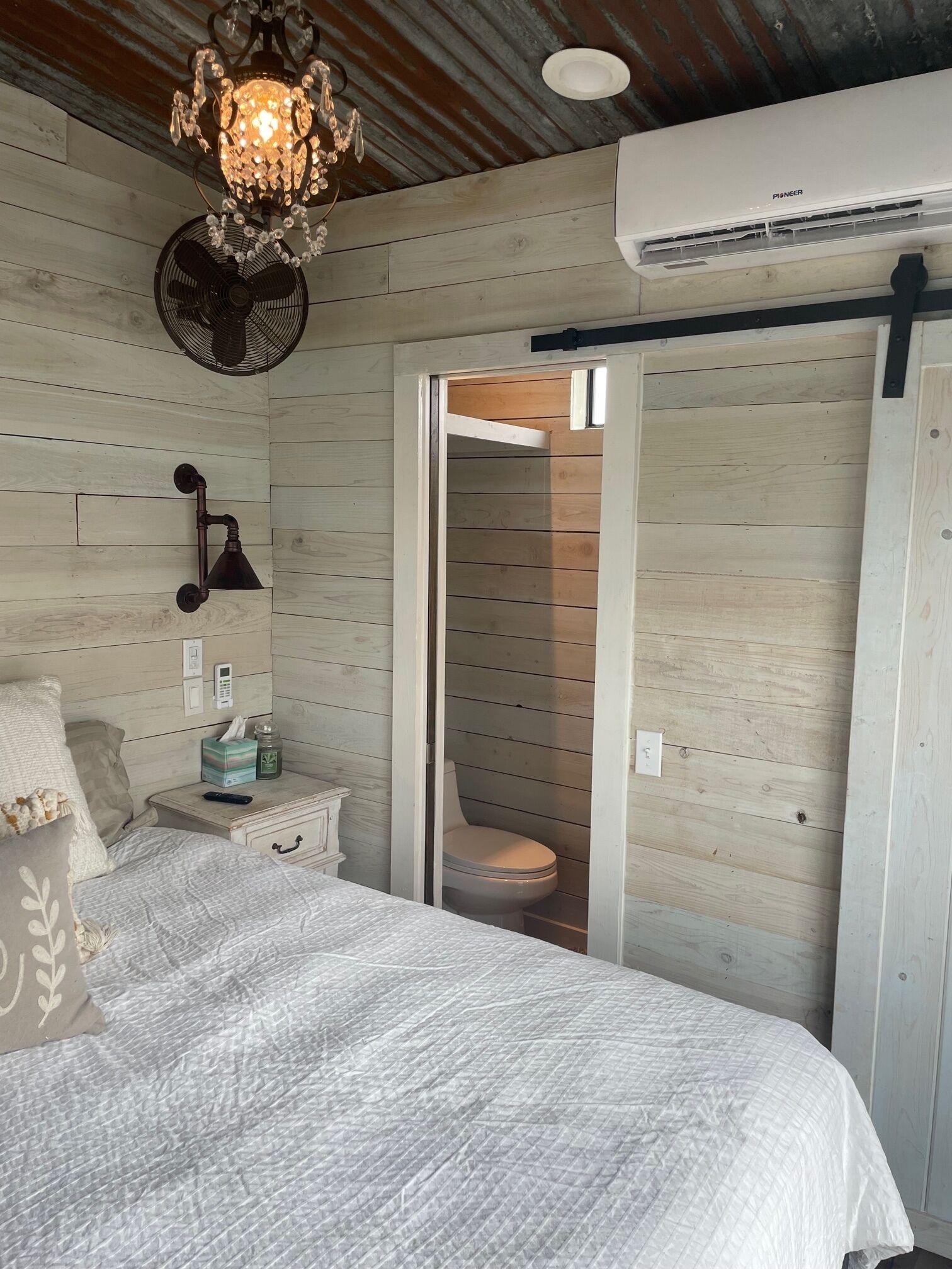 Amazing Cabin In The Heart Of The Hill Country W/ Breathtaking Views,pool & Spa! - Texas