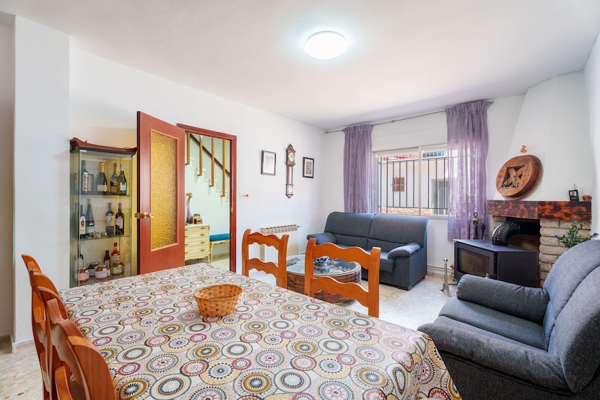 Holiday Home "La Luna" With Private Terrace & Wi-fi - Mira, Spain