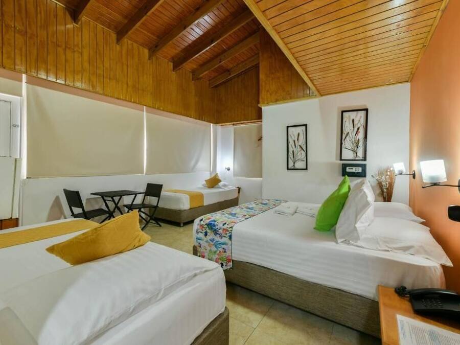 Quarto Familiar | Cofre no quarto, cortinas/cortinados opacos, Wi-fi grátis