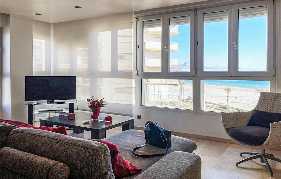 Nice Apartment In El Campello With Wifi - Alicante