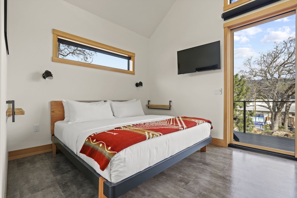 C A M P_R A N D O N N E E CABIN 2 - Mosier | Vrbo