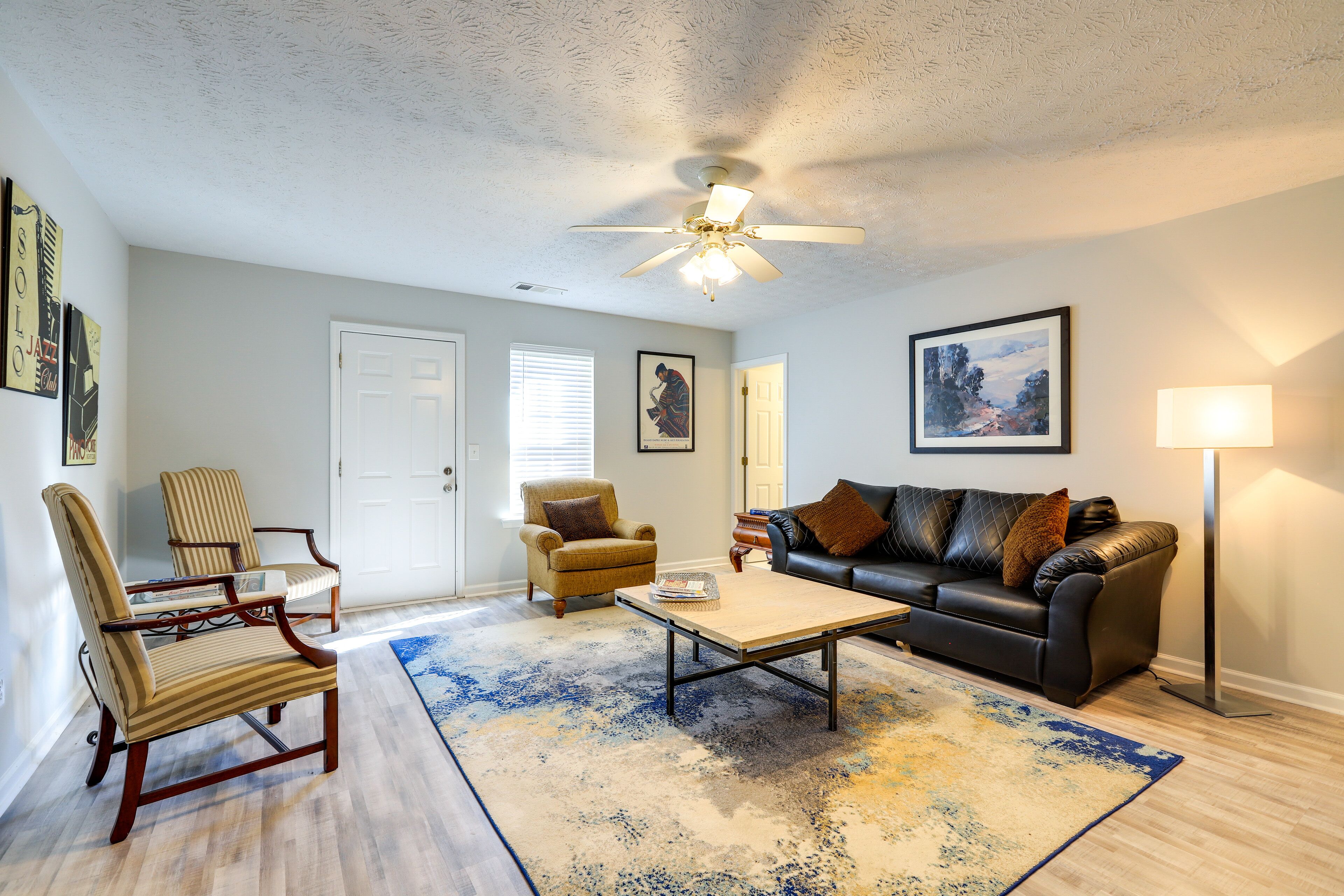 Spacious Georgia Home W/ Deck, Grills & Fireplace! - Riverdale, GA