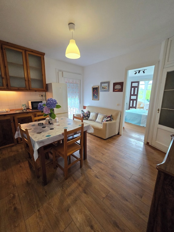 Corias Apartamentos Rurales Junto Al Bosque Encantado Y Rio Narcea - Salas