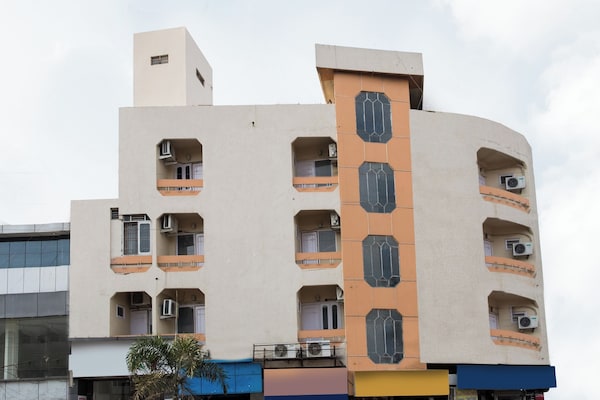 Hotel Galaxy - Indore
