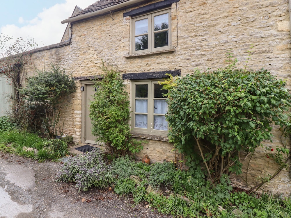 Cosy Cottage - Burford
