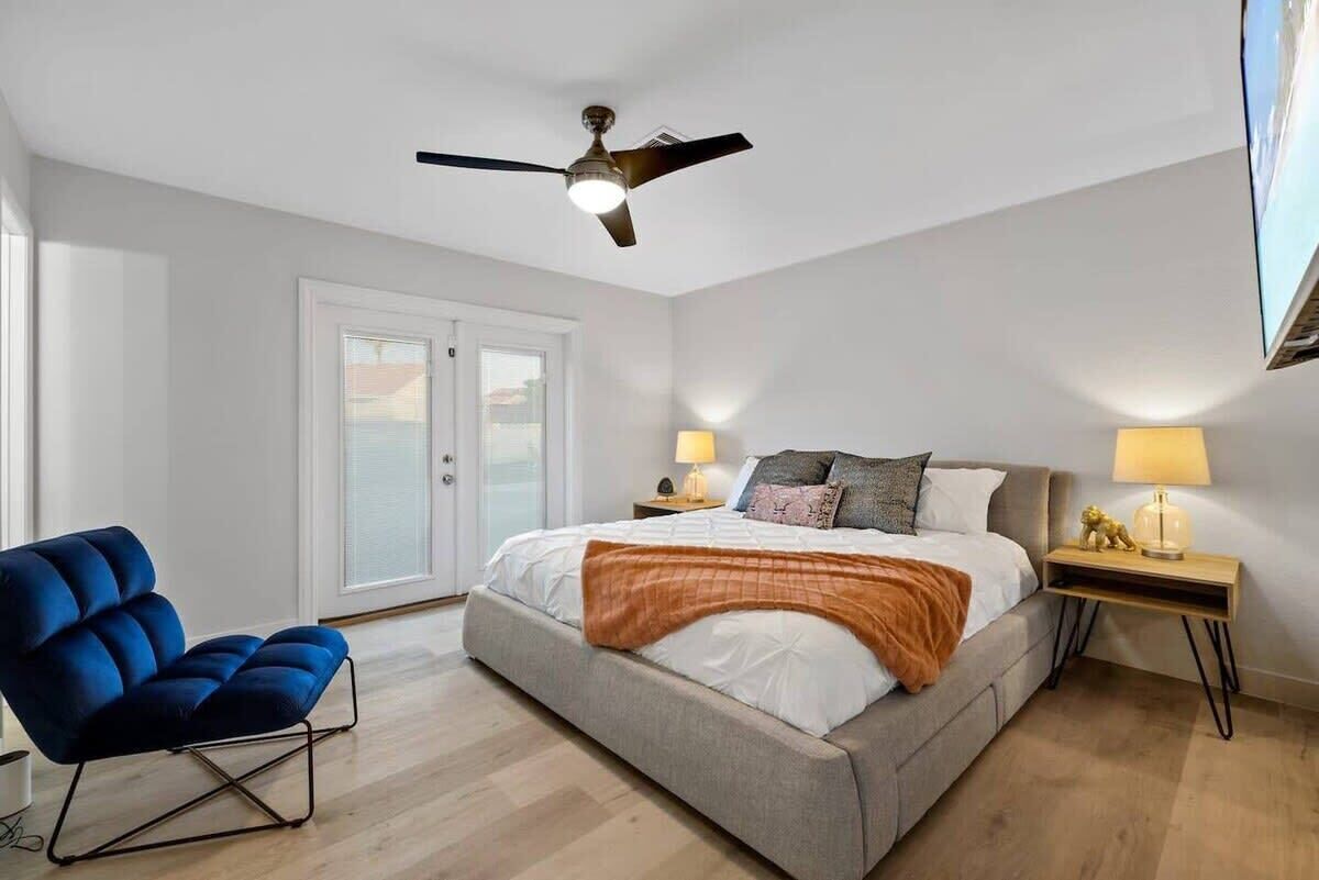 Single-story 3br W/ Pool, Hot Tub, Firepit & Grill - Henderson, NV