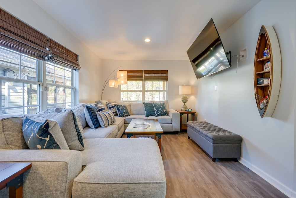 Walkable Wilmington Home Near Historic District - Wilmington, NC