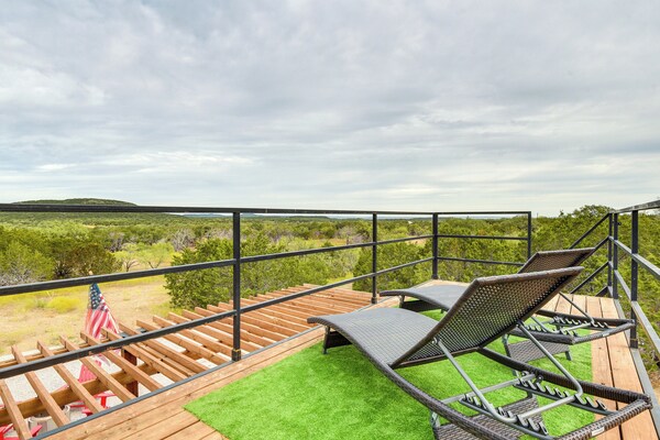 Remote Strawn Container Home W/ Hot Tub! - Palo Pinto Mountains State Park, Texas