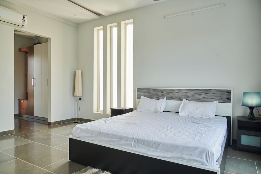 Bliss Farm Stay- Lilly - Hyderabad