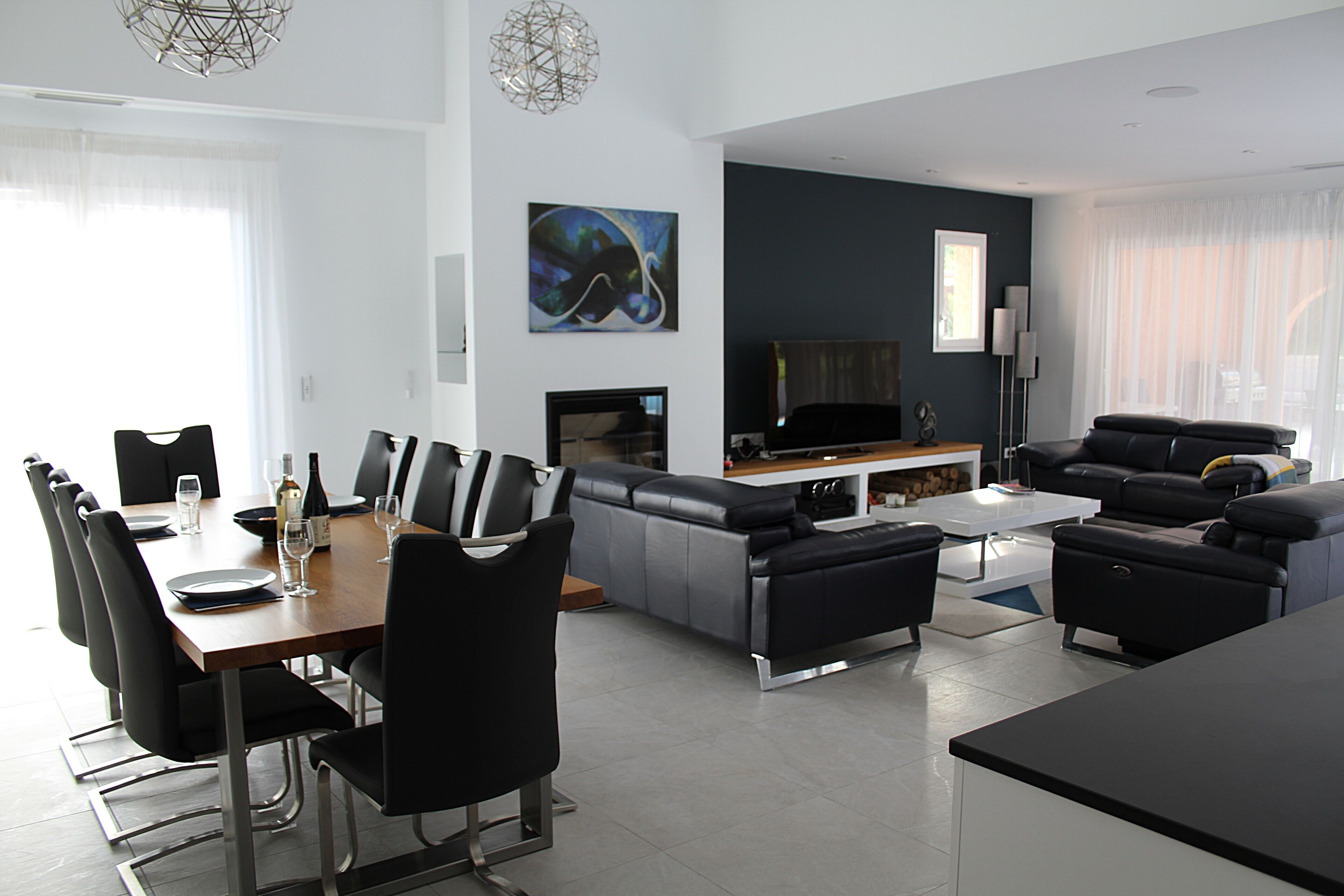 Modern 4 Bedroom Villa, Air-conditioning, Swimming Pool, Private Garden - Sorède