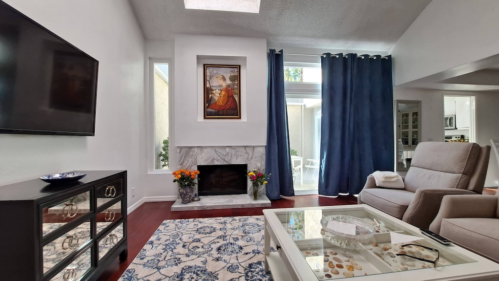 Luxury, Family Friendly Townhouse, Great Neighborhood, Perfect Place To Relax - Irvine, CA