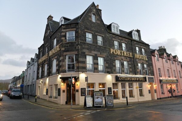The Portree Hotel - Skye