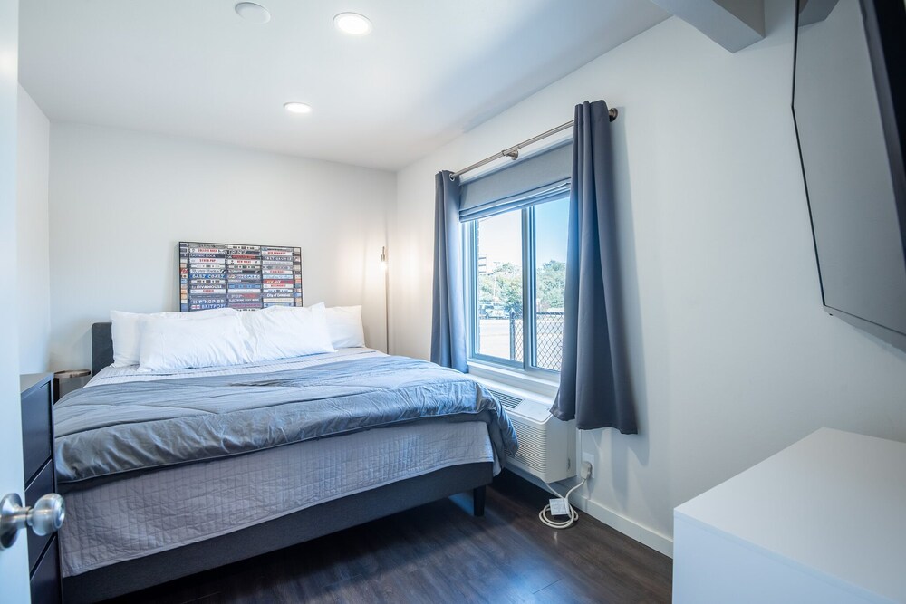Suite #29 Modern One Bedroom In Midtown, Okc! - Midtown - Oklahoma City