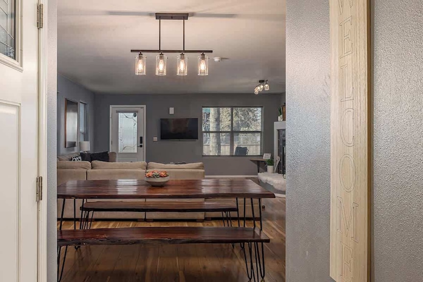 Cozy Townhouse Close To Airport! - Alaska