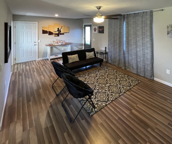 1st Floor 2 Bedroom/1 Full Bath Unit On One Acre Family Farm Close To Hilo, Hi. - Hawaii