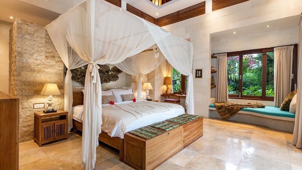 Enjoying Your Holiday In A Luxury 5 Star Villa In Candidasa, For Less Than A Hotel, Villa Bali 2243 - Ubud