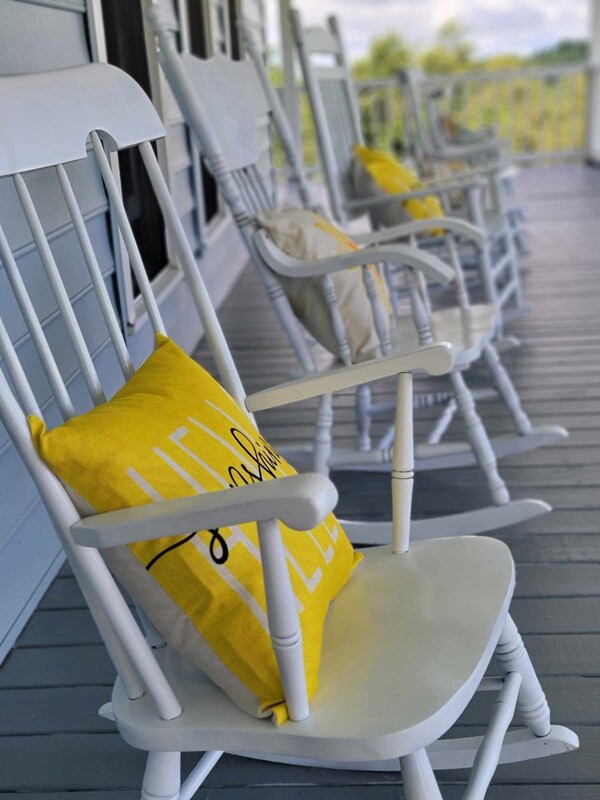 Moonlight Manor Bed And Breakfast - Virginia