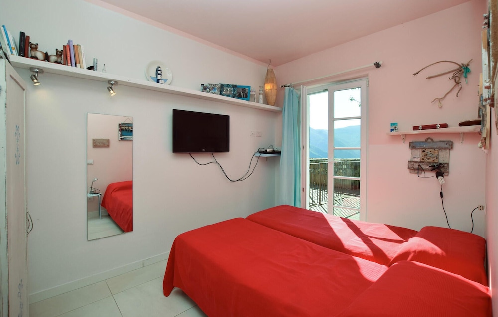 Cozy Home In Magliolo With Sauna - Rialto