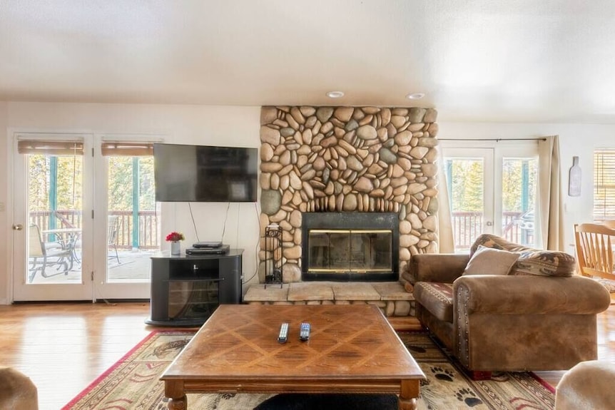 Inside Yosemite Park- Scenic Cascade - Yosemite Valley