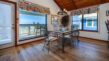 Casa, 4 quartos | Opções para refeição ao ar livre