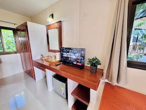 Superior Garden View | Roupa de alta qualidade, minibar grátis, cofre no quarto