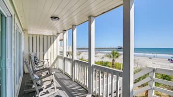 Casa (Multiple Bedrooms) | Parte interna