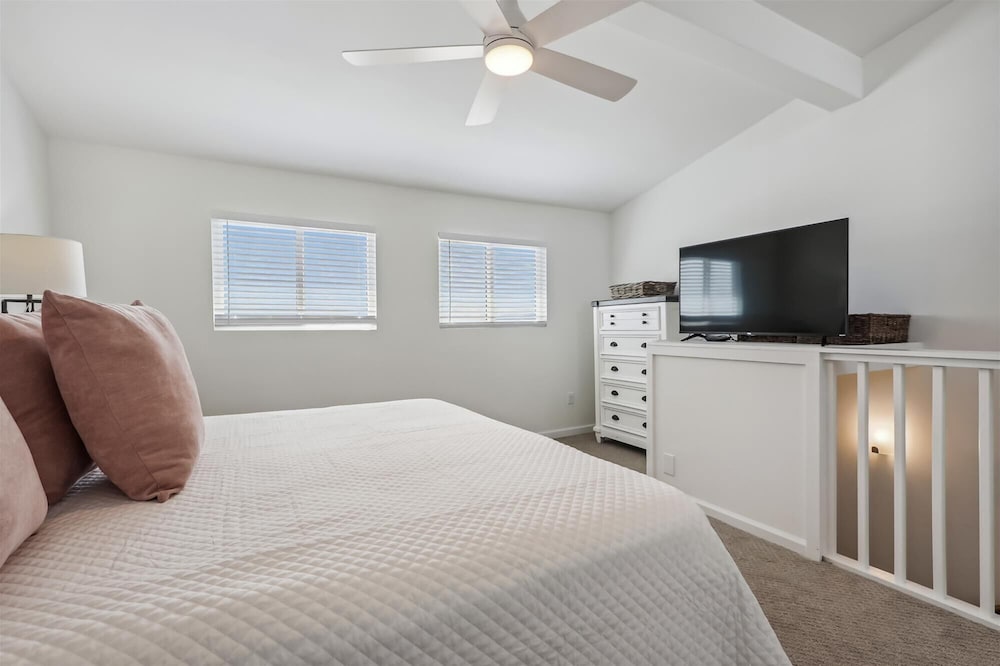 NEW LISTING!!! Gulfside Villa 2C - AMAZING beachfront view NO HASSLE ...