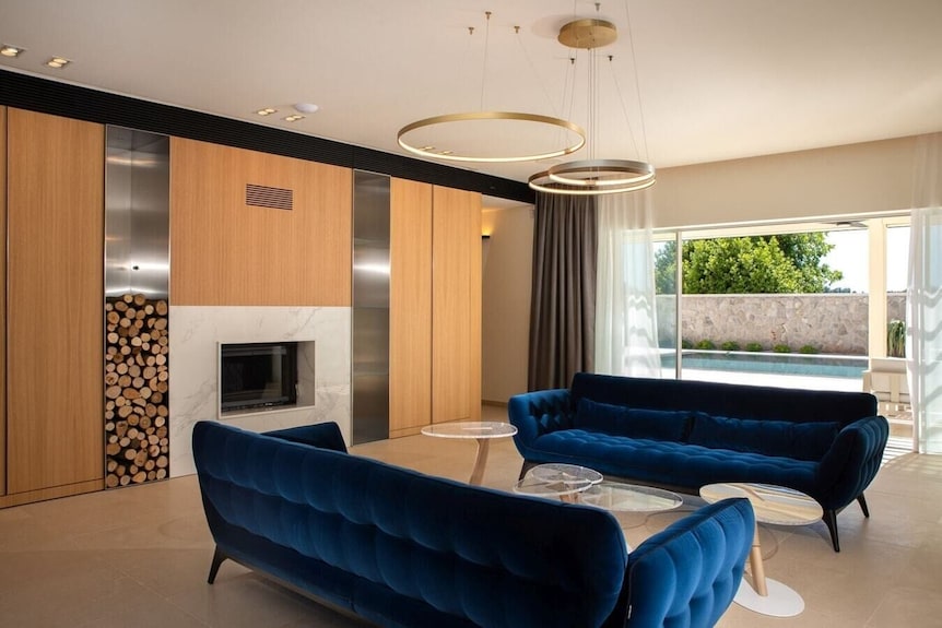 Villa Dusana - Beachfront Villa With Pool In Dalmatia - Mlini