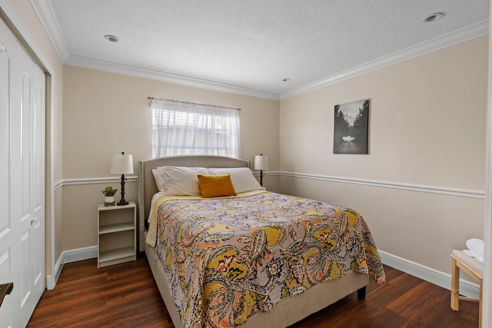 Sw Miami Oasis With Playroom & Basketball Hoop - Cutler Bay, FL