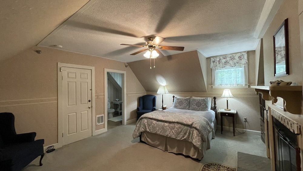 Deluxe Room With Fireplace Room 1 - Dover