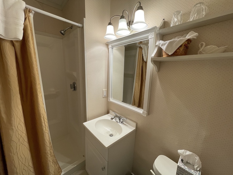 Deerfield Valley Inn - Standard Room 6 - Vermont