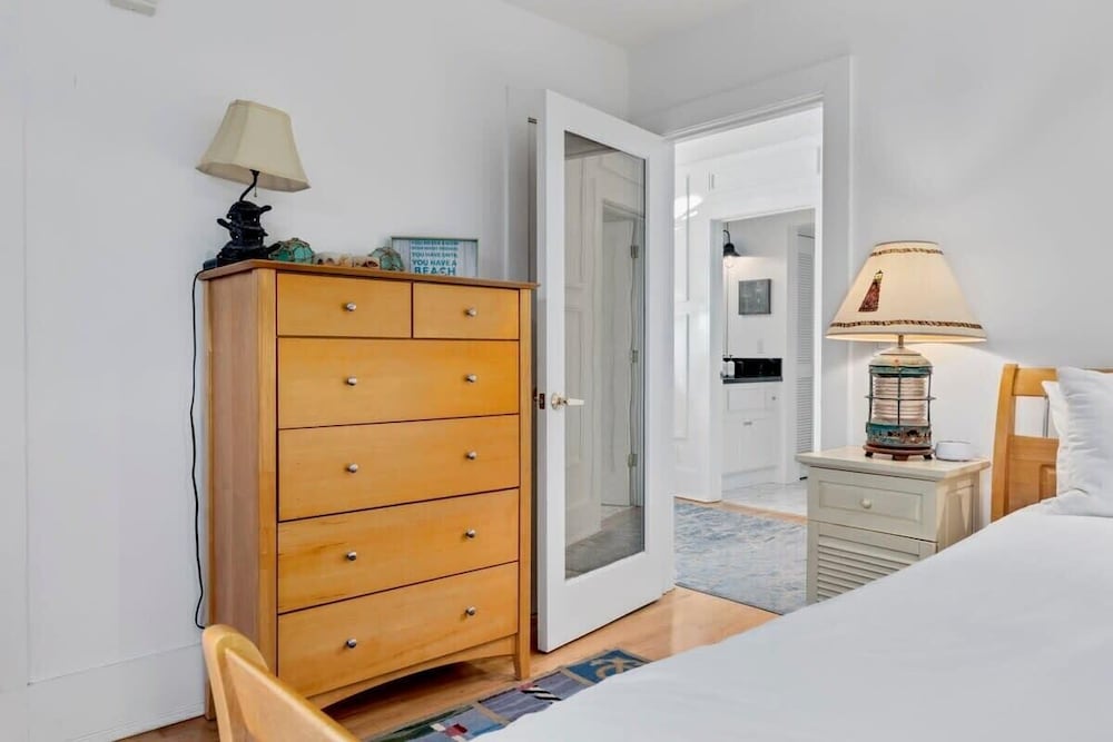 Harbor View Home - 7 Bed Beachhouse - Santa Cruz, CA
