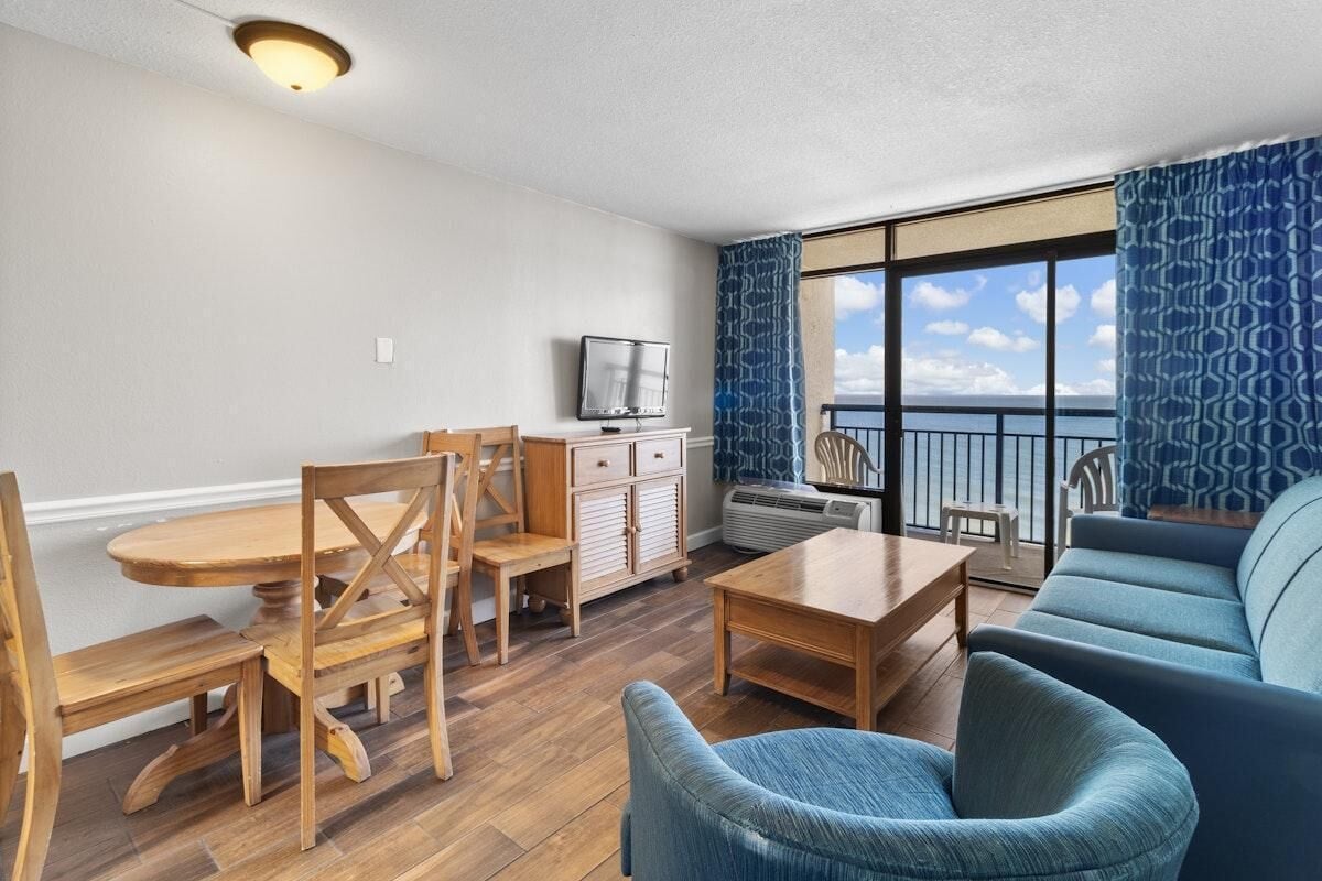 Beachy Oceanfront Ste With Breakfast 11th Floor - Myrtle Beach