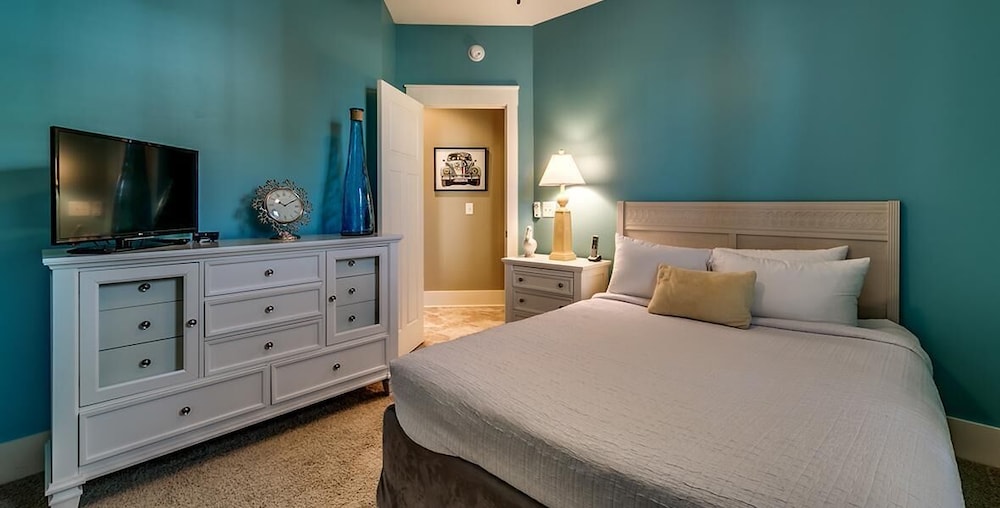 Serenity And Luxury 3 Bedroom Vacation Home - North Myrtle Beach, SC