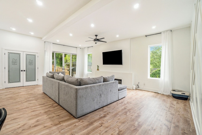 Brand New Modern Oasis In The Heart Of Atl! Perfect Home For Your Family Vacay - Atlanta