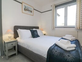 3 quartos, com decoração personalizada, com mobília individualizada