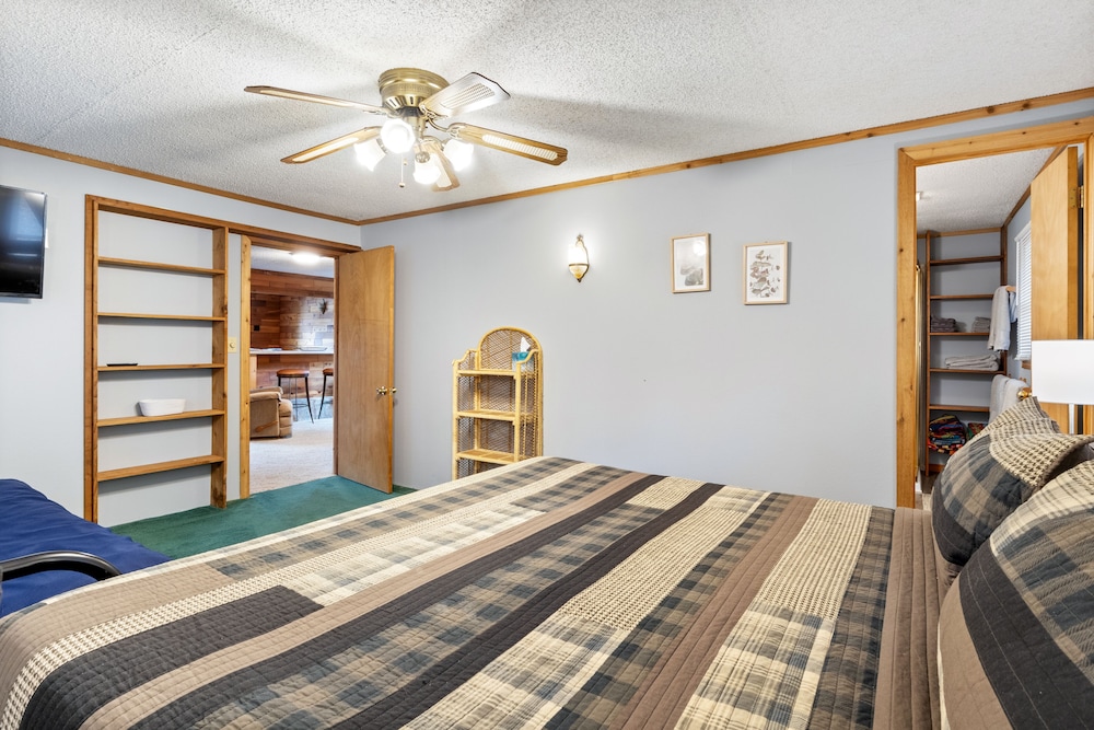 Stunning Lake View On A Nice & Quiet Relaxing Home - Lake of the Ozarks, Climax Springs