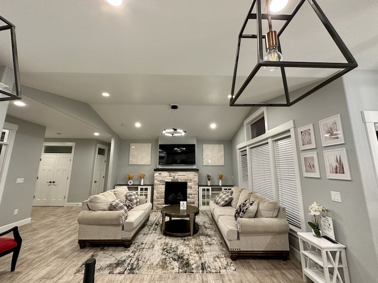 House In West Salem - Salem, OR