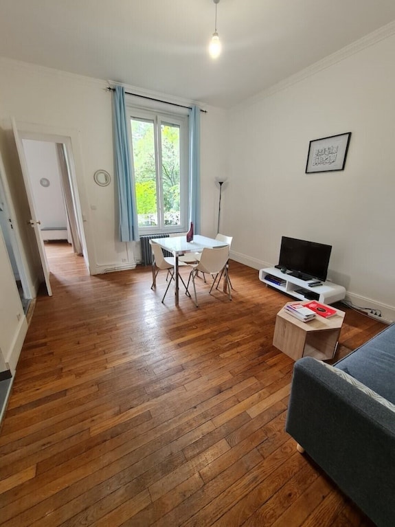 Logement Entier : Appartement En Résidence - Besançon