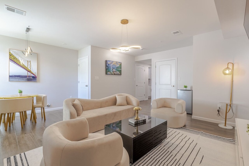 Modern One Bedroom Beautiful Apartment - Staten Island, NY