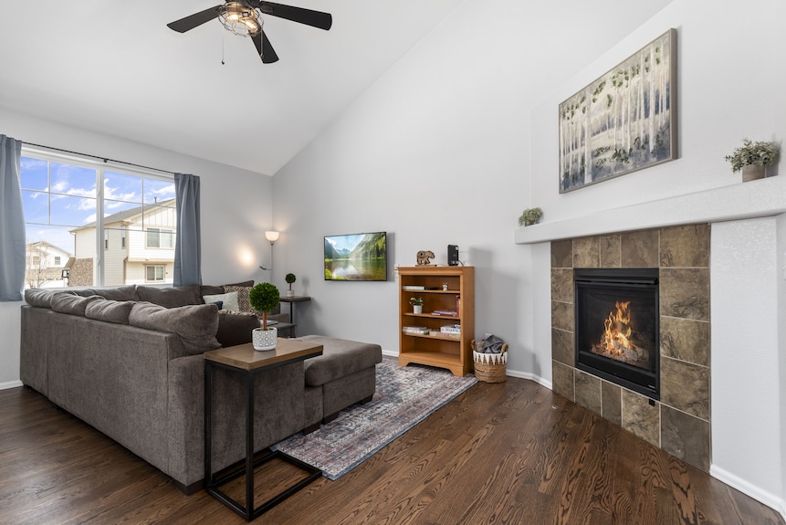 Modern Home W/ 2 Private Suites & Family-friendly Amenities - Mins To Dia - Aurora, CO