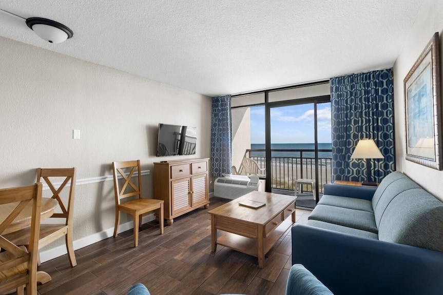 Majestic Oceanfront Ste 4th Flr Include Breakfast - Myrtle Beach, SC