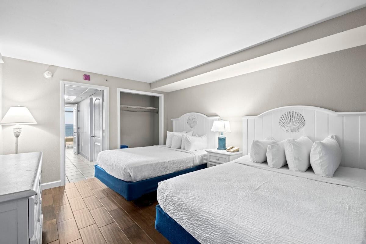 Beachy Oceanfront Suite 5th Flr With Breakfast - Myrtle Beach, SC