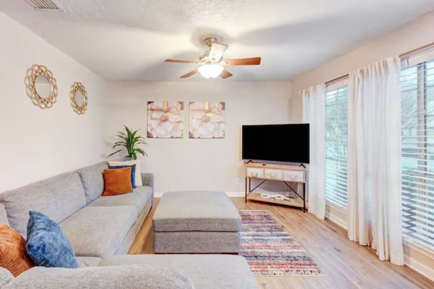 Quaint Room W/queen Bed And Private Bath - Montgomery, AL