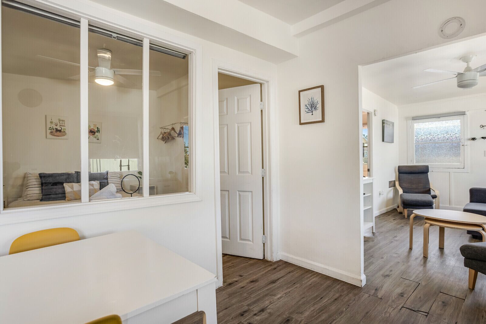 Doggy Beach Haven Sleeps 8 Free Parking - San Diego, CA