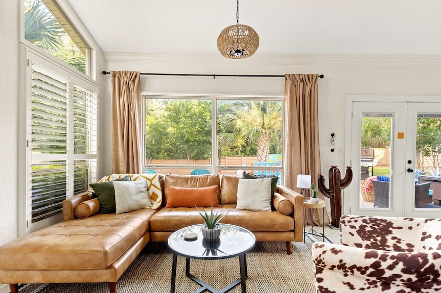 6br Pool & Game Arcade | Family + Dog Friendly - San Antonio, TX