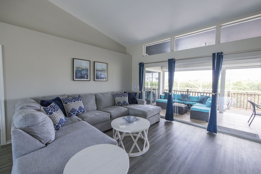 Capri Charm Remodeled Oasis W/ Heated Pool-kayaks - Marco Island, FL