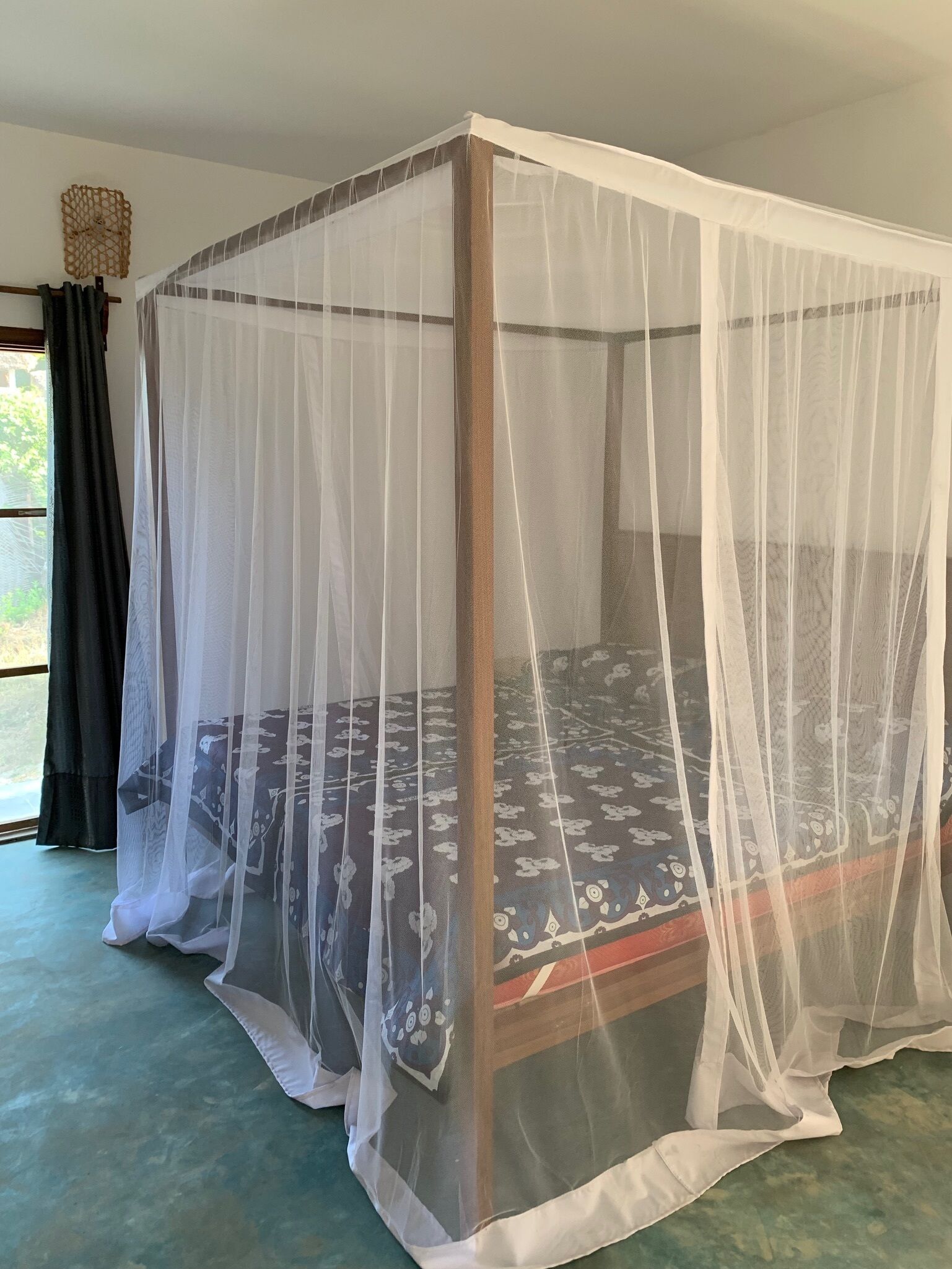 SIMBA | Cofre no quarto, com mobília individualizada, secretária 